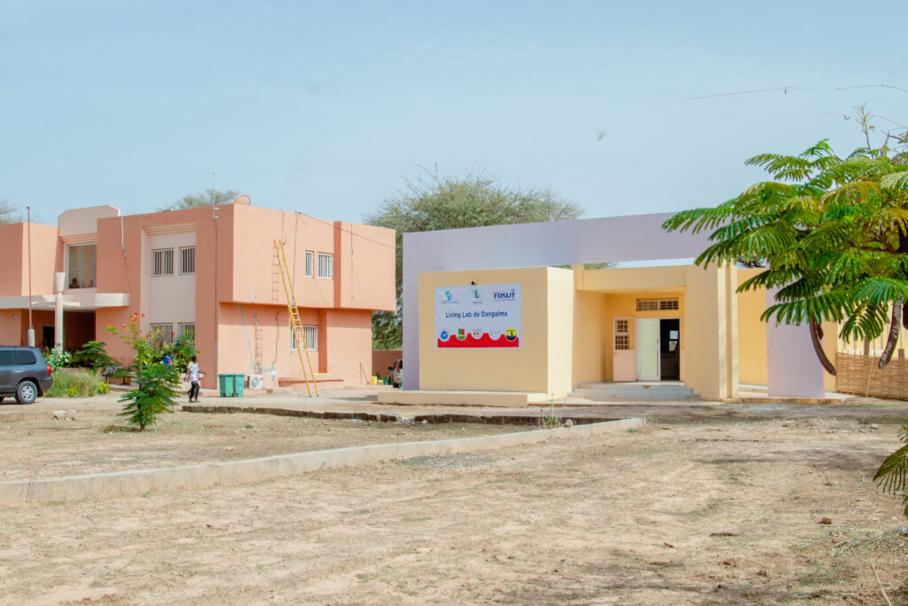 Développement socioéconomique des terroirs : le FDSUT inaugure le ...