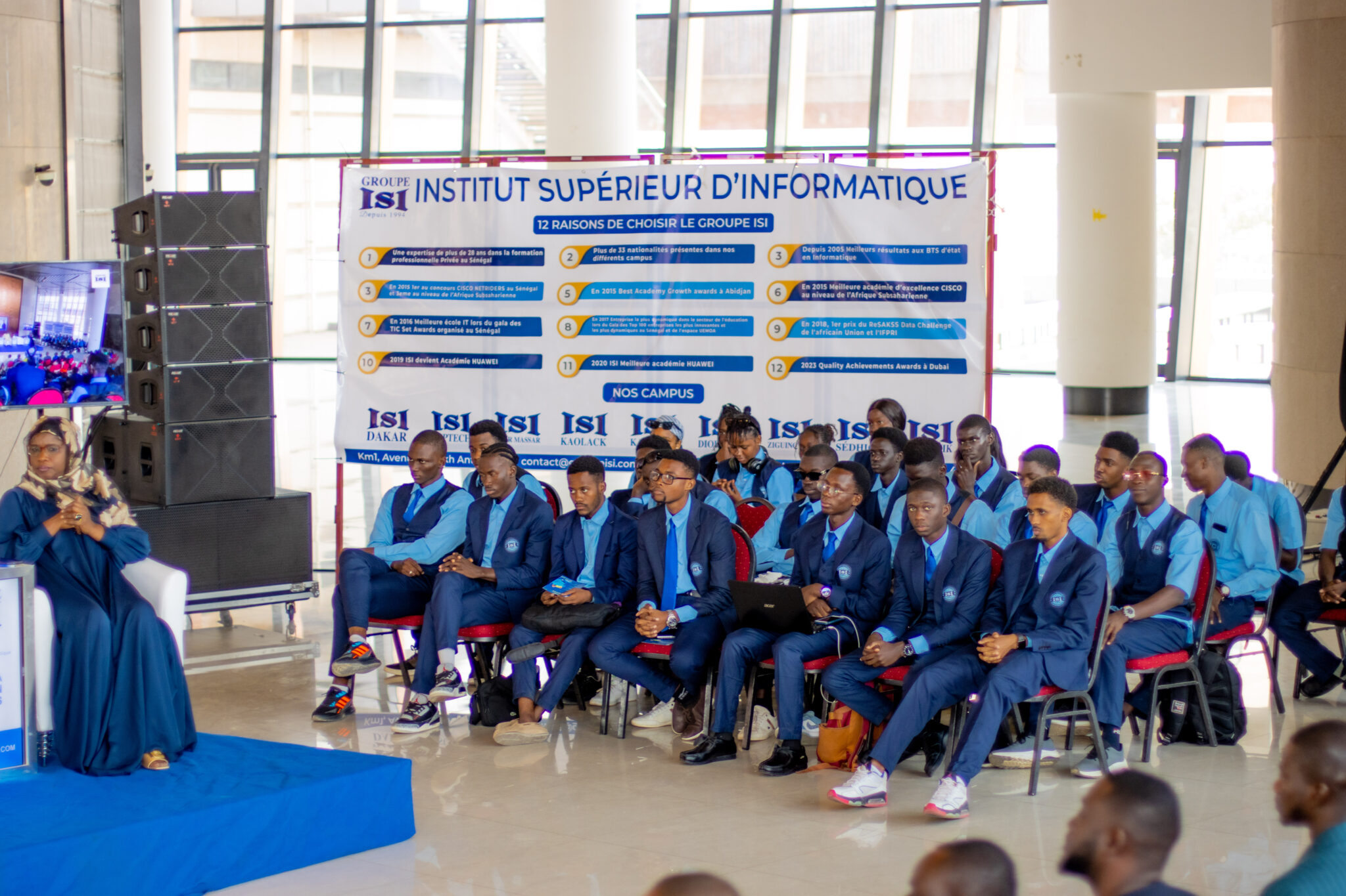 Amphi de rentrée 2024 du Groupe ISI : Découvrez l’album photos